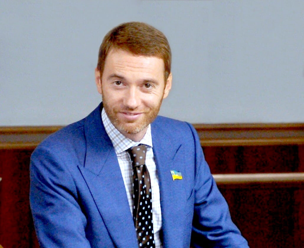 Харьковский нардеп, входивший во фракцию "ОПЗЖ" и засветившийся на ...